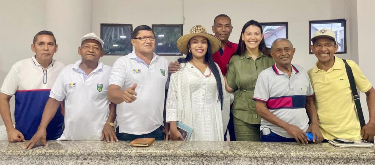 En su periplo por sur de La Guajira, senadora wayuu anuncia obras - La ...